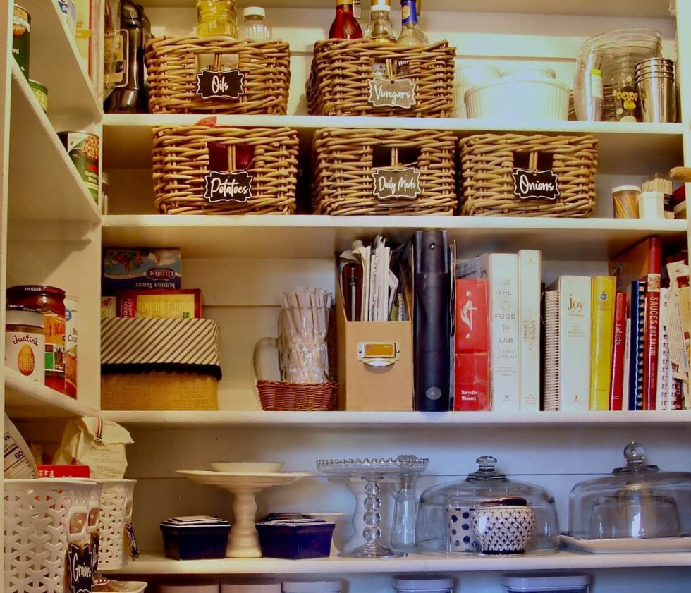 Easy How To: Bench With Shoe Storage to Solve Your Small Closet Woes ...