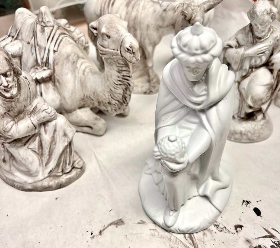 How to Makeover a Tacky Thrift Store Nativity Set - South House Designs