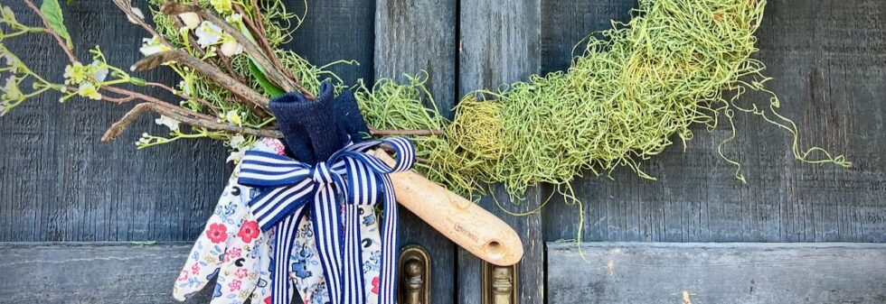 How To Make a Split Wreath To Hang on Double French Doors - South House ...