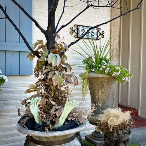 Easy DIY To Make a Creepy, Spooky Tree for Halloween - South House Designs
