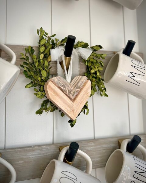 How To: Sweet Handmade Heart Crafted From Old Frames - South House Designs