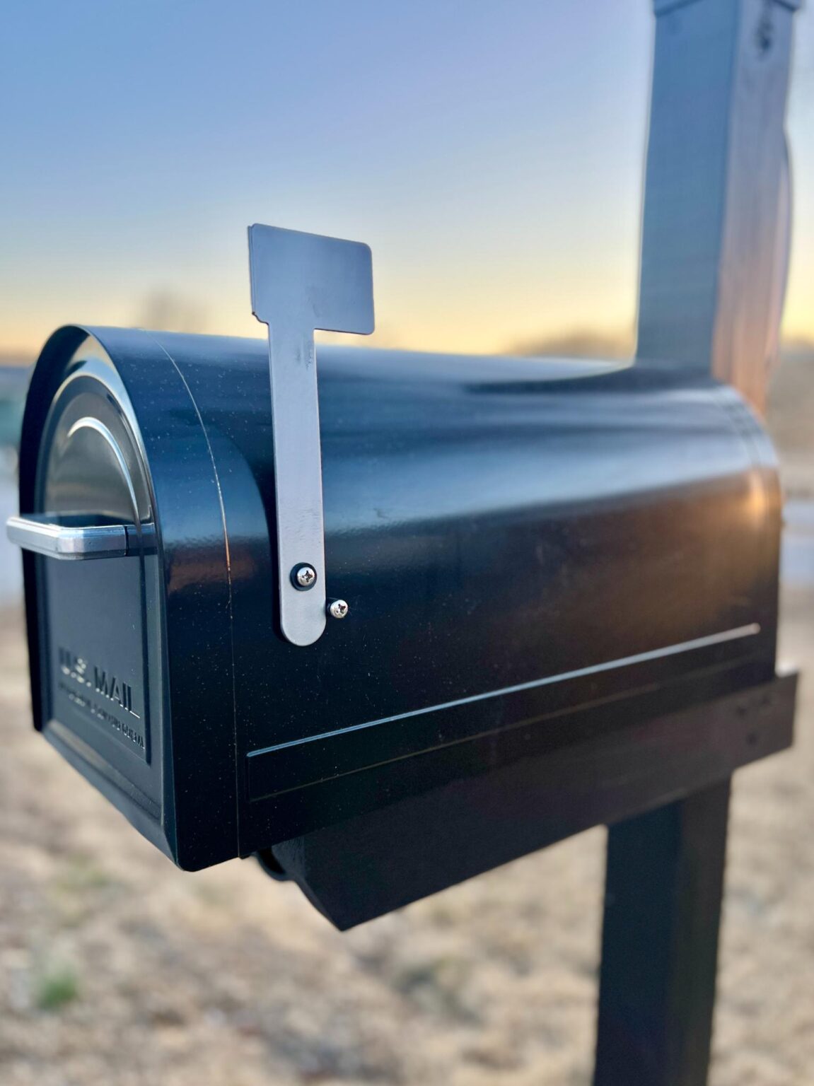 How to DIY an Upscale Mailbox Post for a Locking Mailbox (Free Plans ...